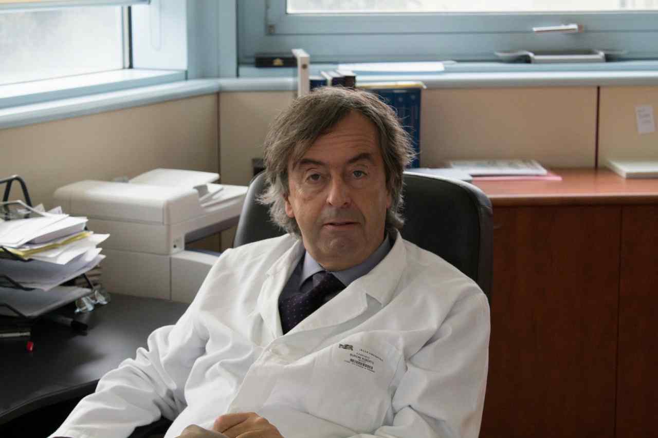 Il virologo Burioni difende i Governatori Leghisti: "isoliamo gli ...