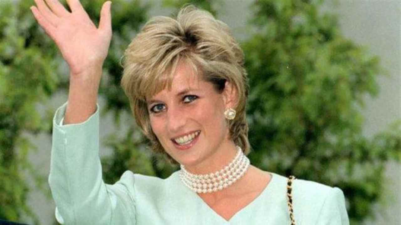 Lady Diana chi era | carriera e vita privata dell'icona britannica