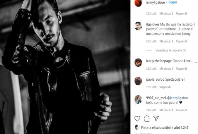 Avete mai visto il figlio di Ligabue? Ha 22 anni e sono diversissimi ...