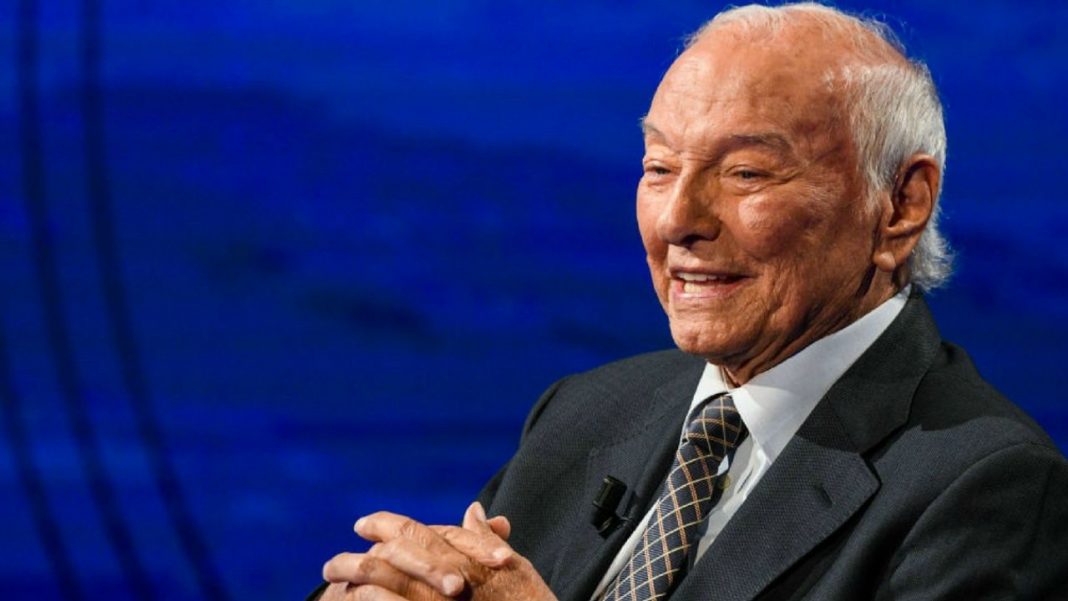 Piero Angela, lo ricordate da giovane? Ecco com'era - MeteoWeek