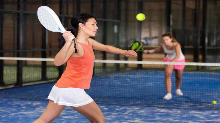 Padel: che cos'è e quali sono i suoi benefici per la salute